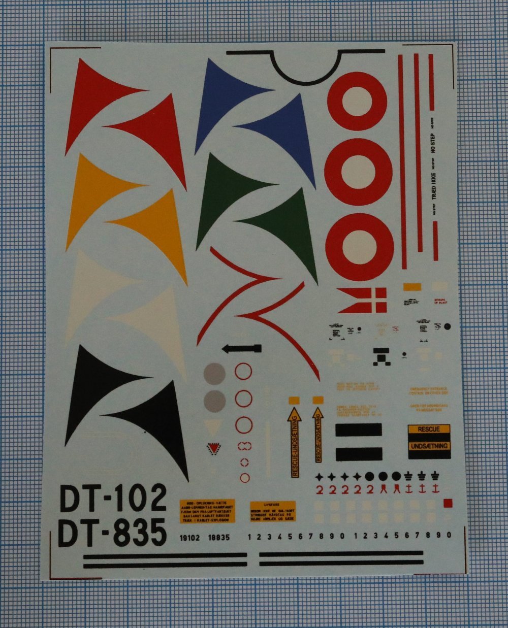 T-33 (DT-102 og DT-835 - 1960-1977) - decals skala 1/48 - Decals ...